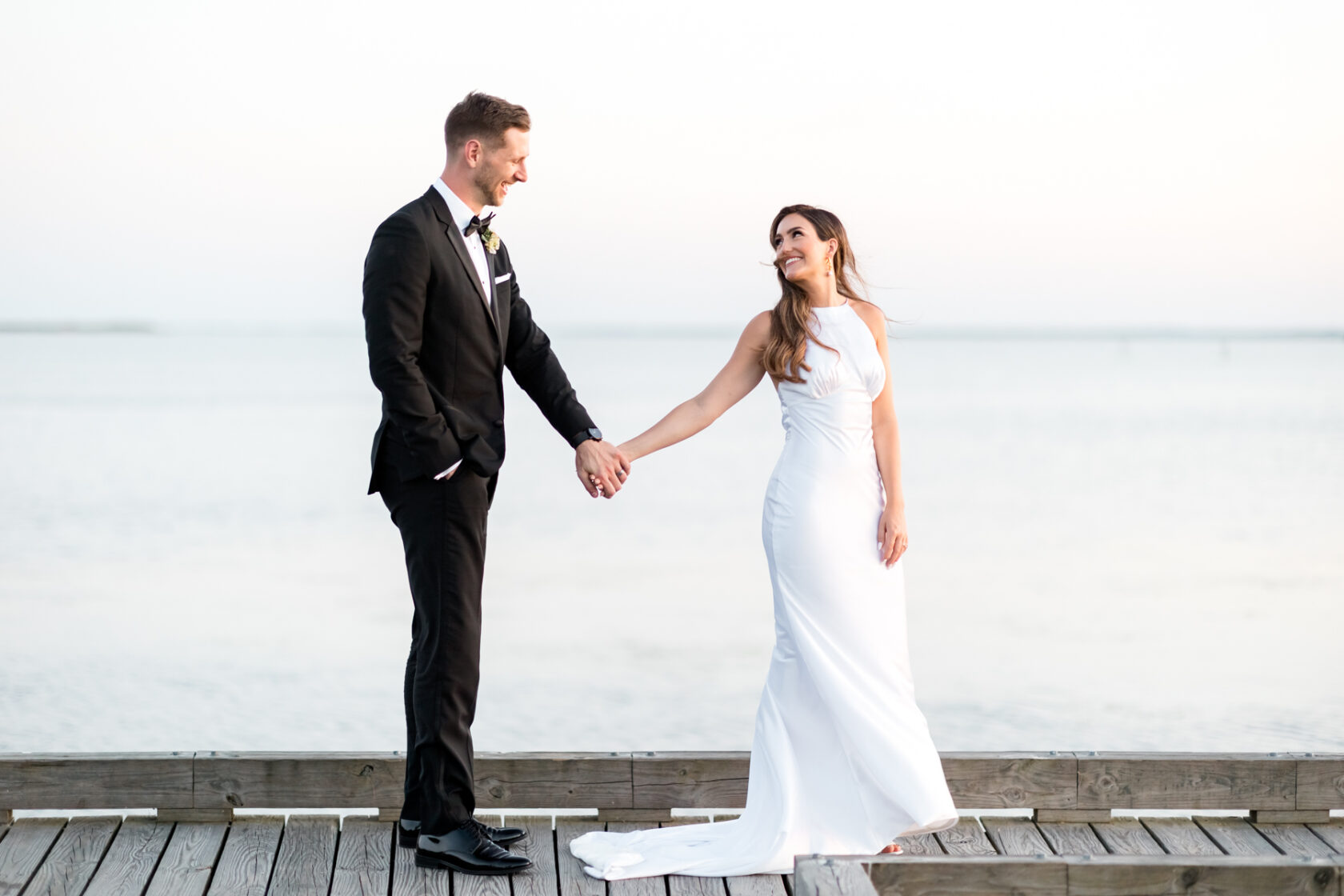 Blake + Jordan | The Whalehead Club | Photo + Video - Digital Wunderland